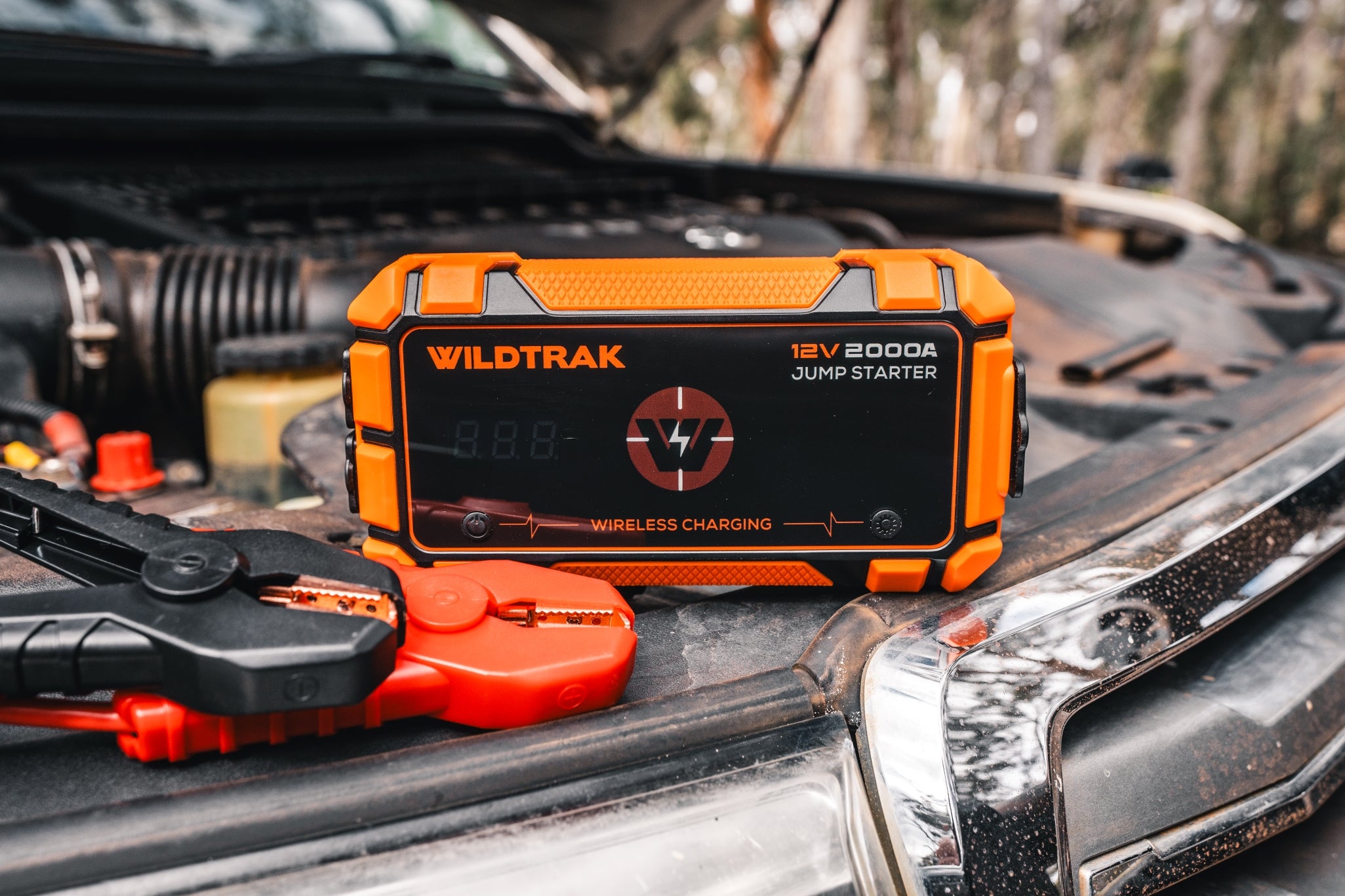 Wildtrak™ Heavy-Duty 2000A 16KMAH HP Lithium Car & 4WD Jump Starter (P ...